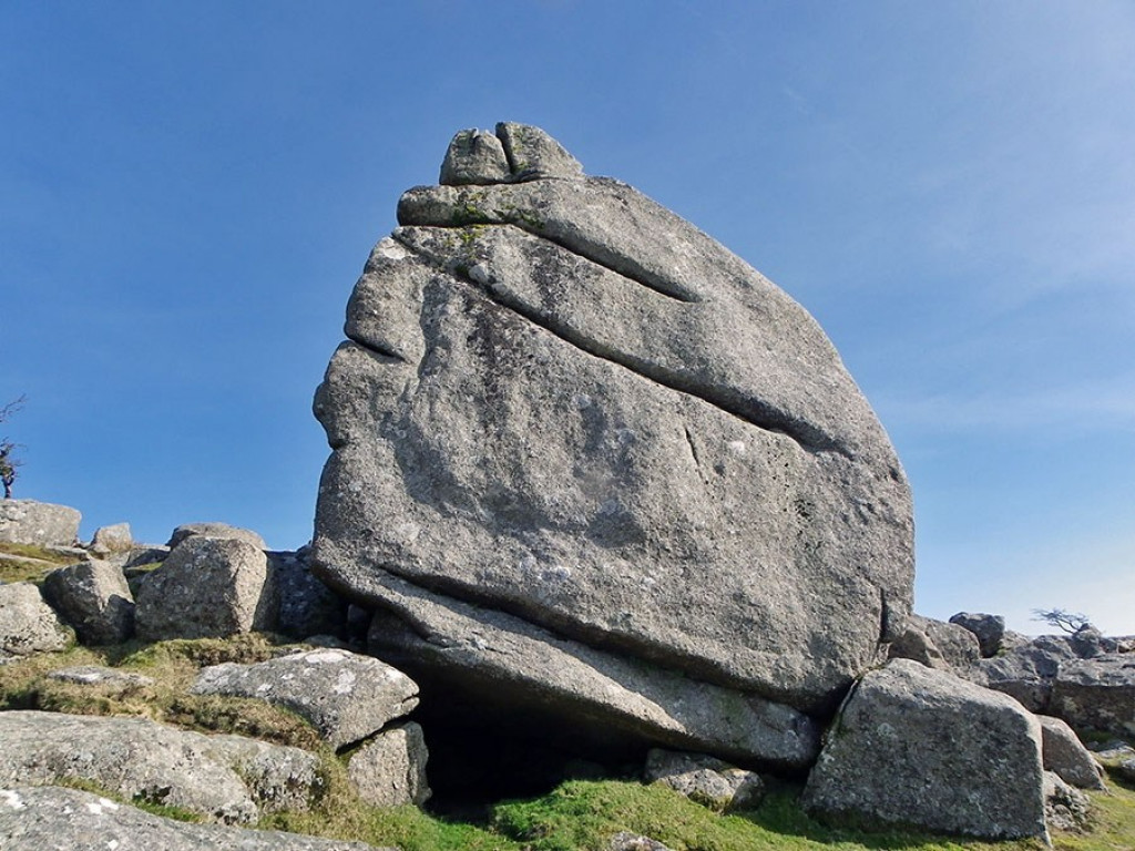 Rock of Offense & Stone of Stumbling | HubPages