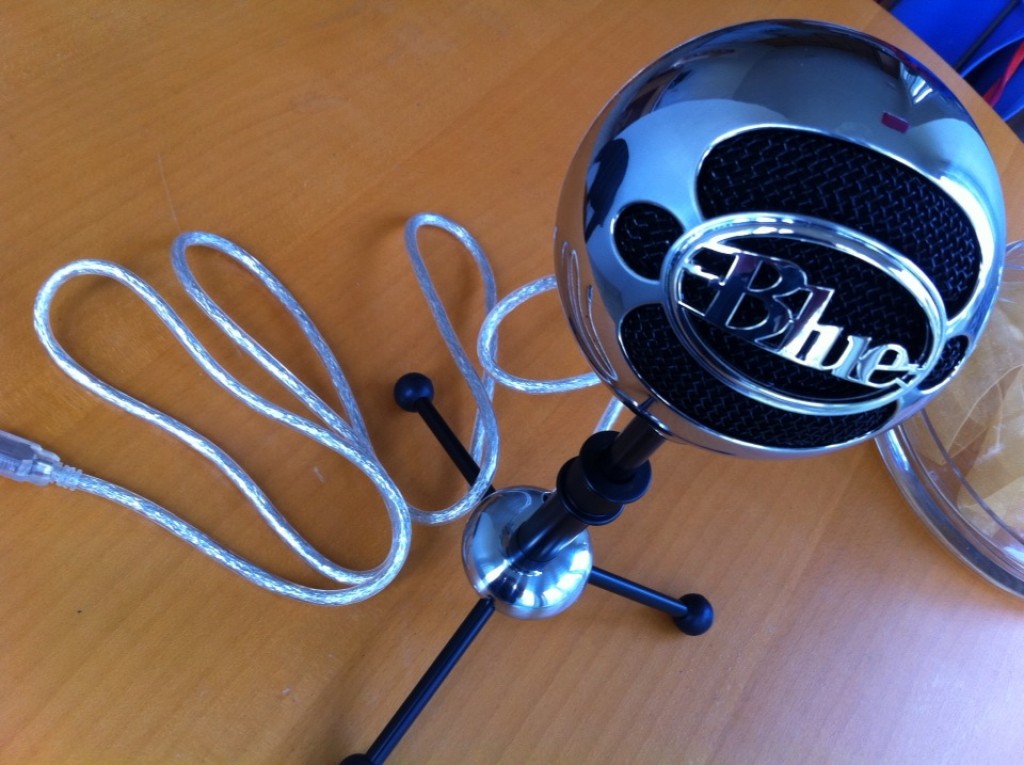 How to Build a Portable Sound Booth for Podcasting | HubPages