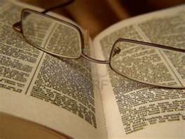 Choosing the Best Drugstore Over-the-Counter Reading Glasses Correctly ...